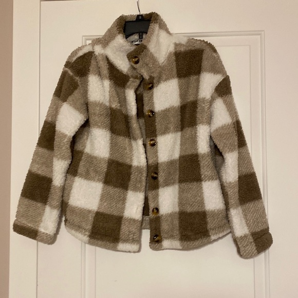 Jackets & Coats | Beige And Cream Checkered Shacket | Poshmark